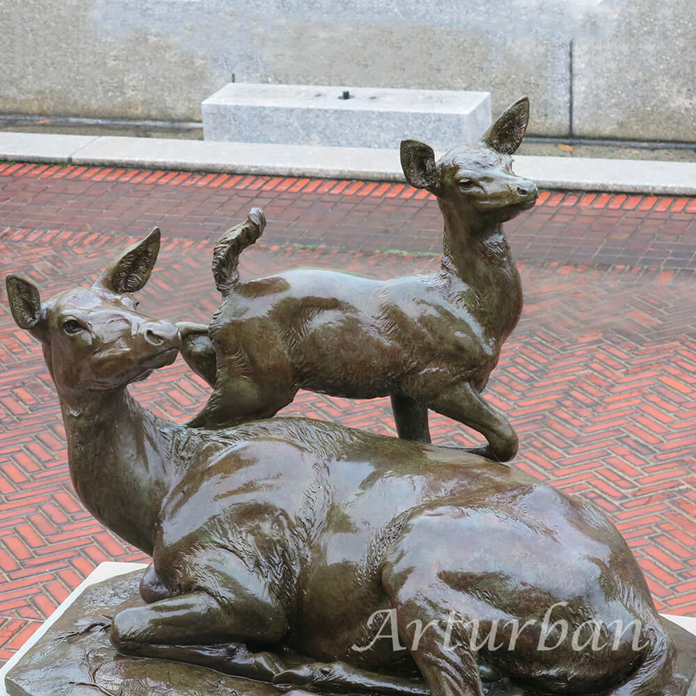 Mother Deer and Fawn Statue