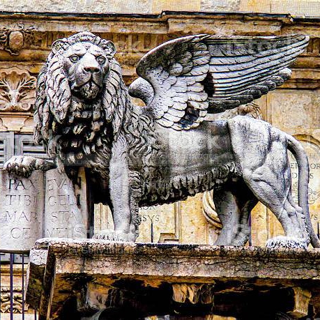 winged lion - Arturban Statue