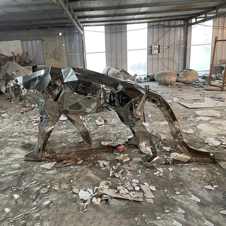 Metal Leopard Statue