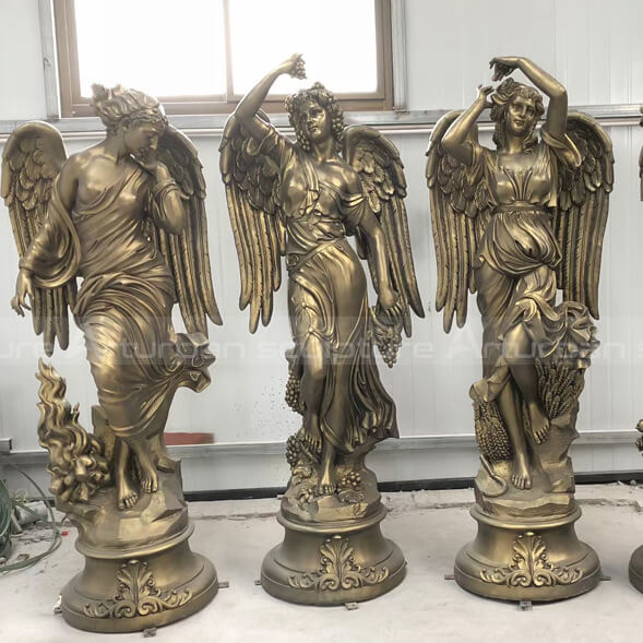 4 Seasons Statues