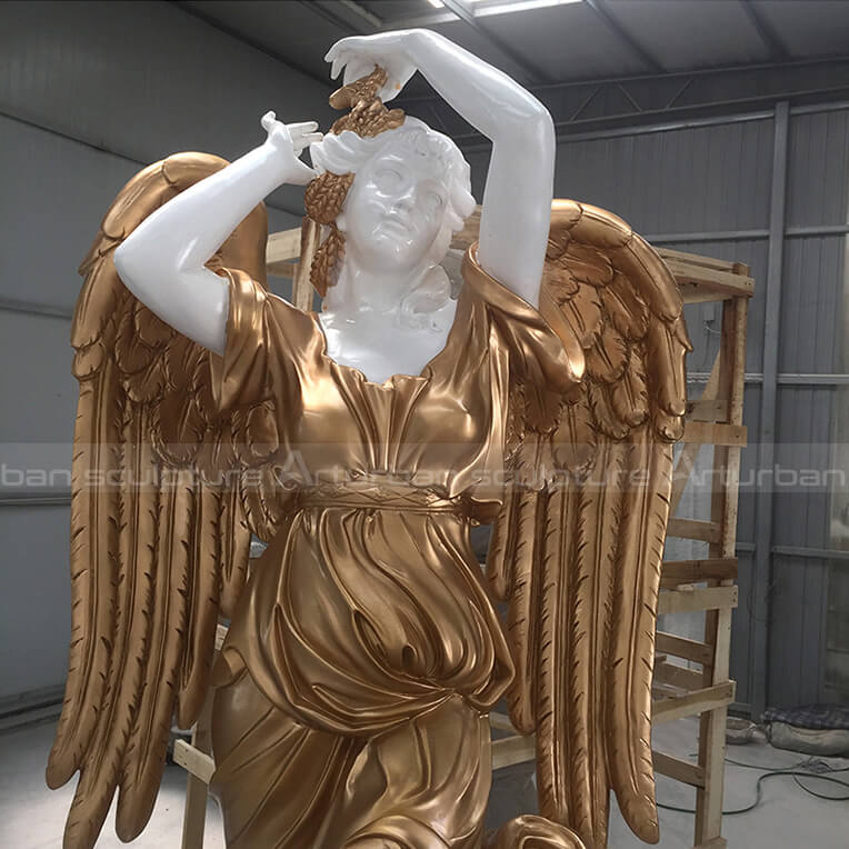 4 Seasons Statues