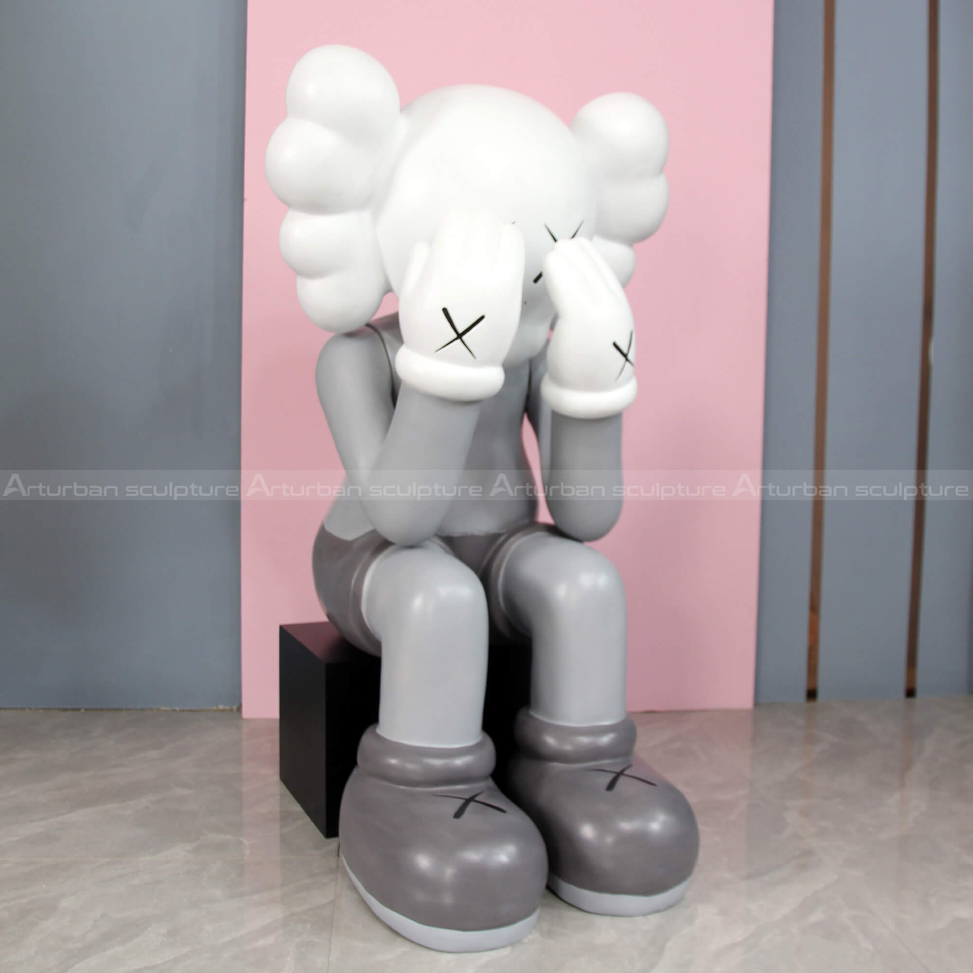 Kaws Statue Height at Laura Granados blog