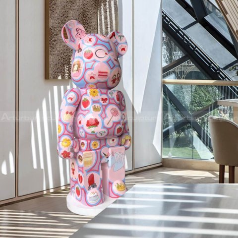 Bearbrick Statue