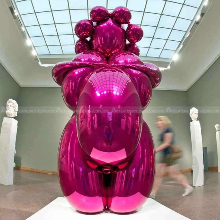 Jeff Koons Venus Sculpture