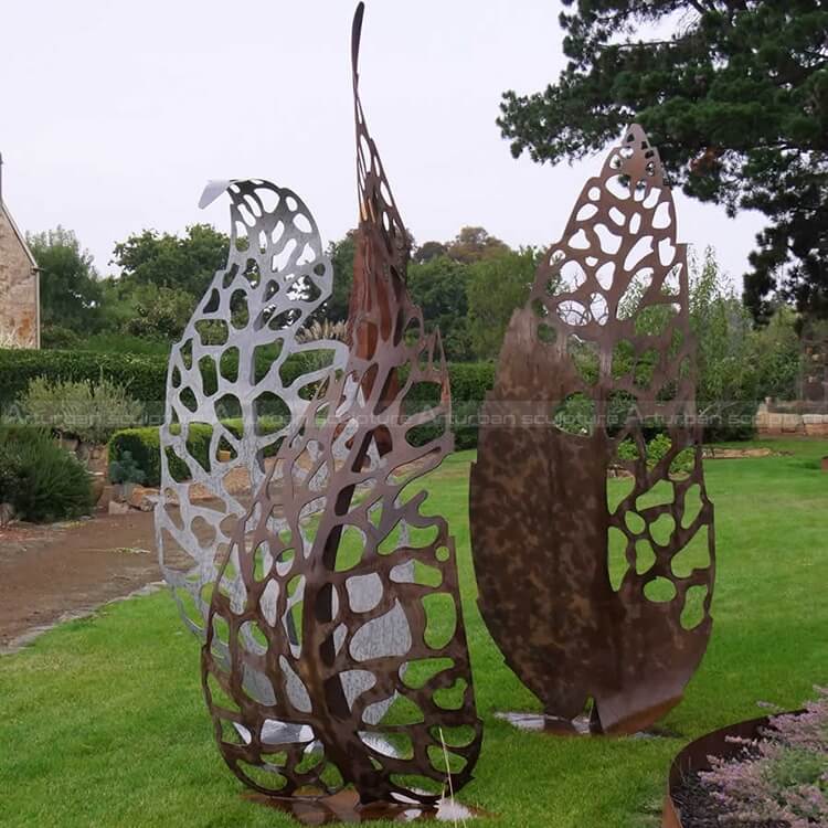 Large Leaf Sculpture