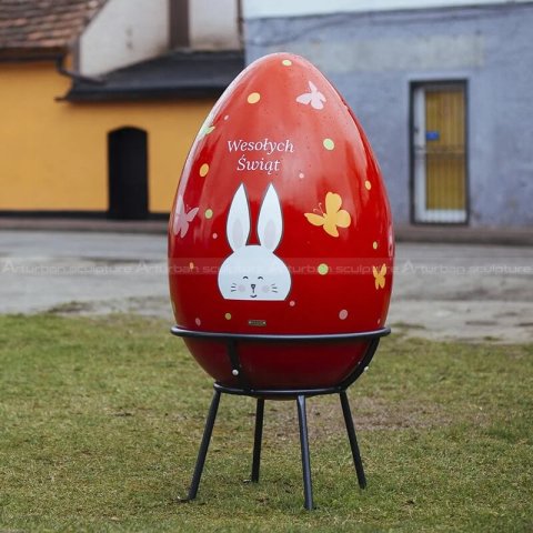 easter egg sculpture