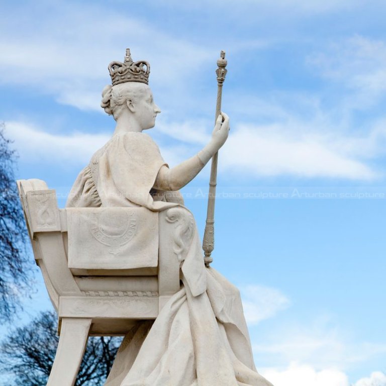 Queen Victoria Sculpture