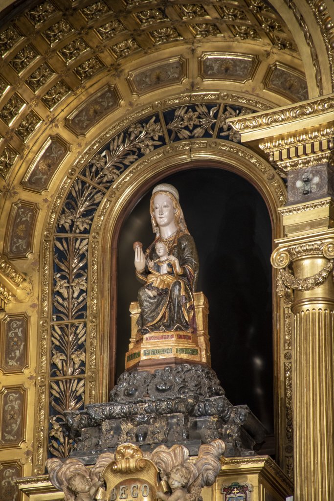Virgin Mary Sculpture