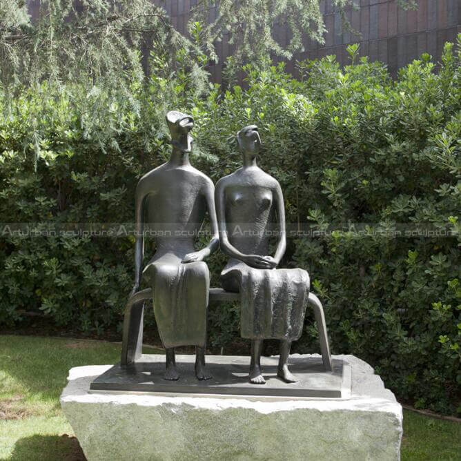 King and Queen Statues