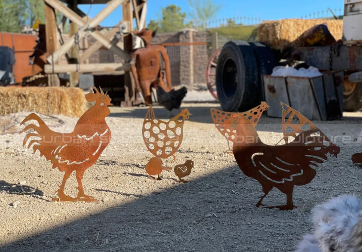 Sherem Metal Chicken Garden Sculpture