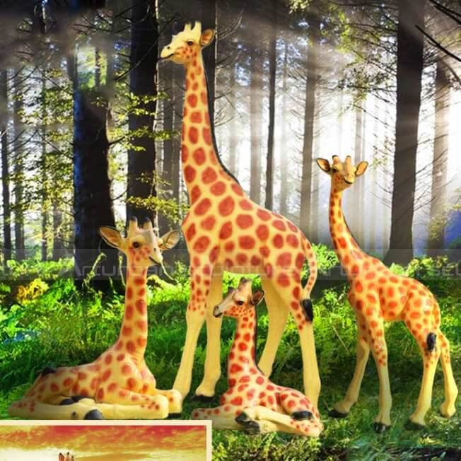 Giraffe Lawn Ornament