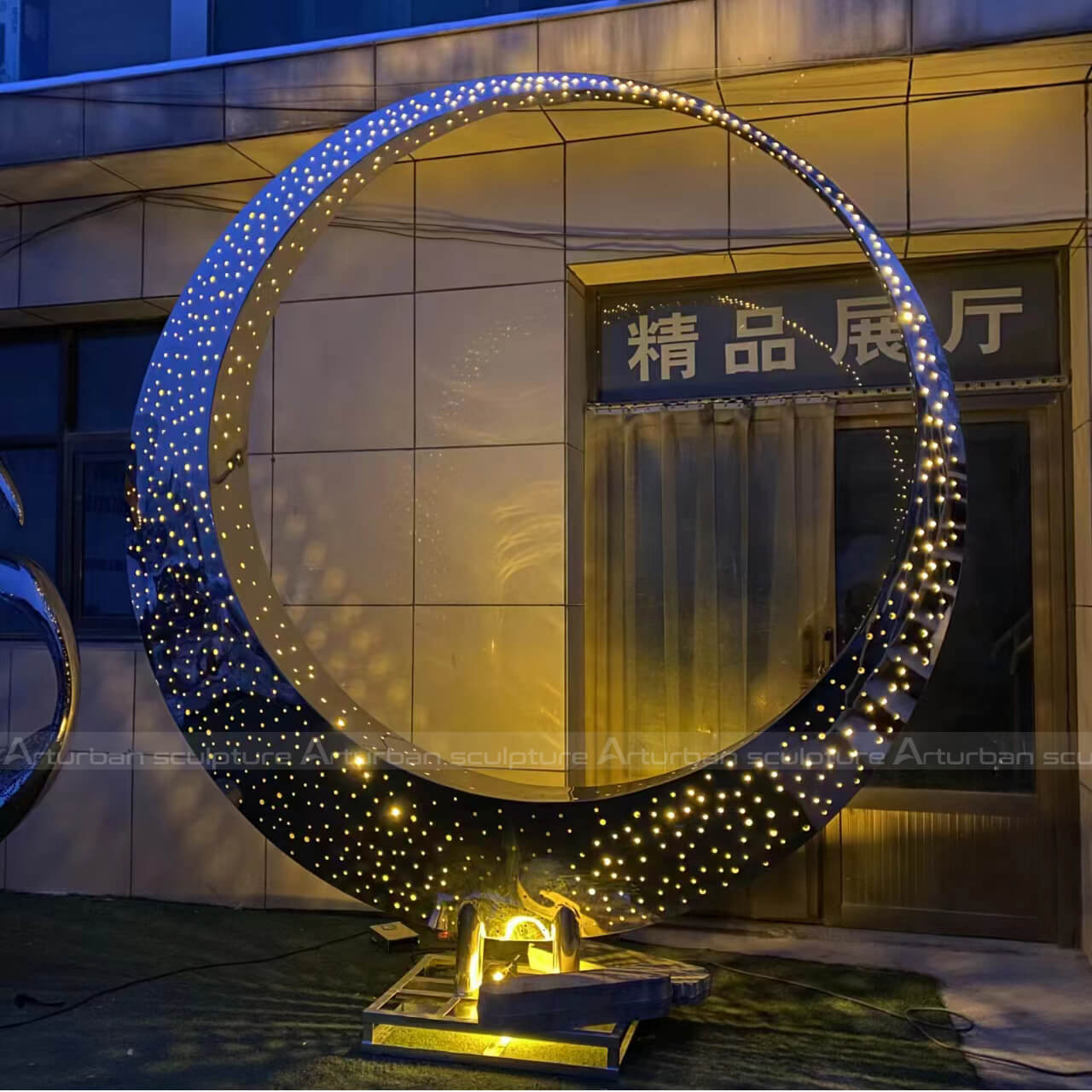 legendary moon light sculpture - Arturban Statue