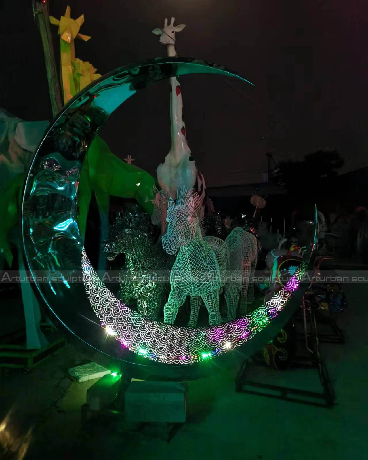 legendary moon light sculpture - Arturban Statue