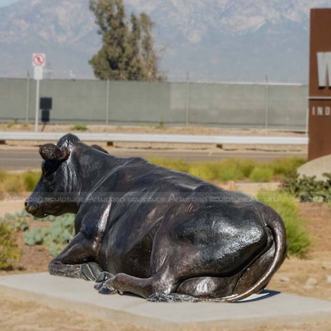 cow statue outdoor - Arturban Statue