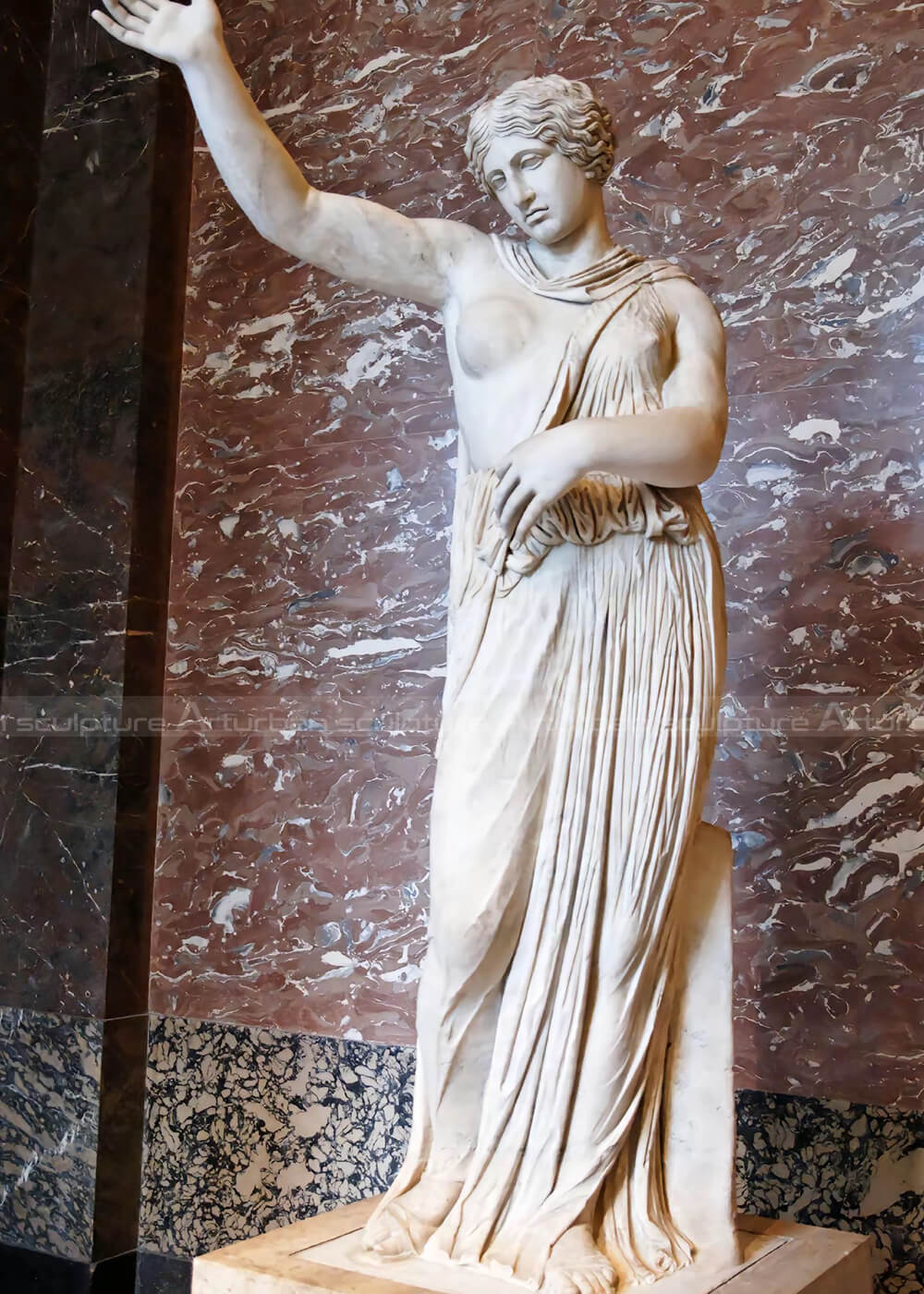 Marble statue of wounded Amazon - Arturban Statue