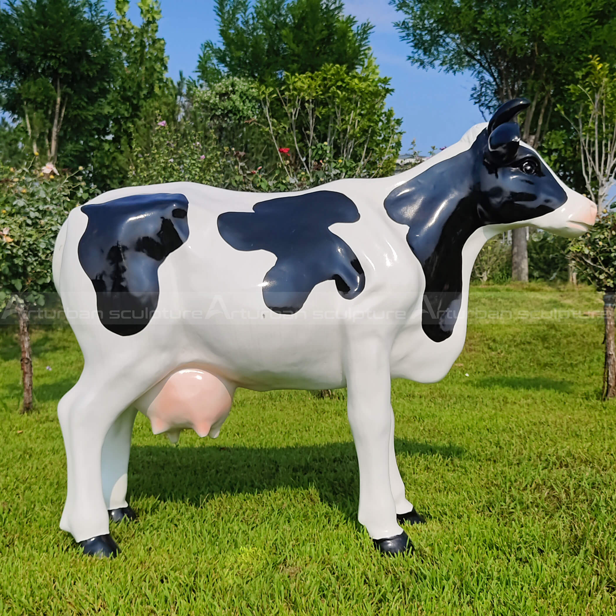 large cow sculpture- Arturban Statue