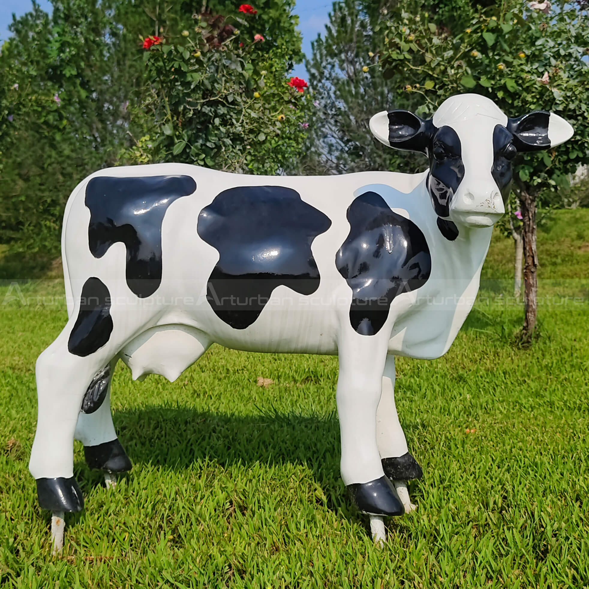 large cow sculpture- Arturban Statue
