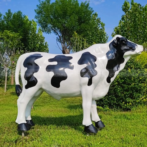 large cow sculpture- Arturban Statue