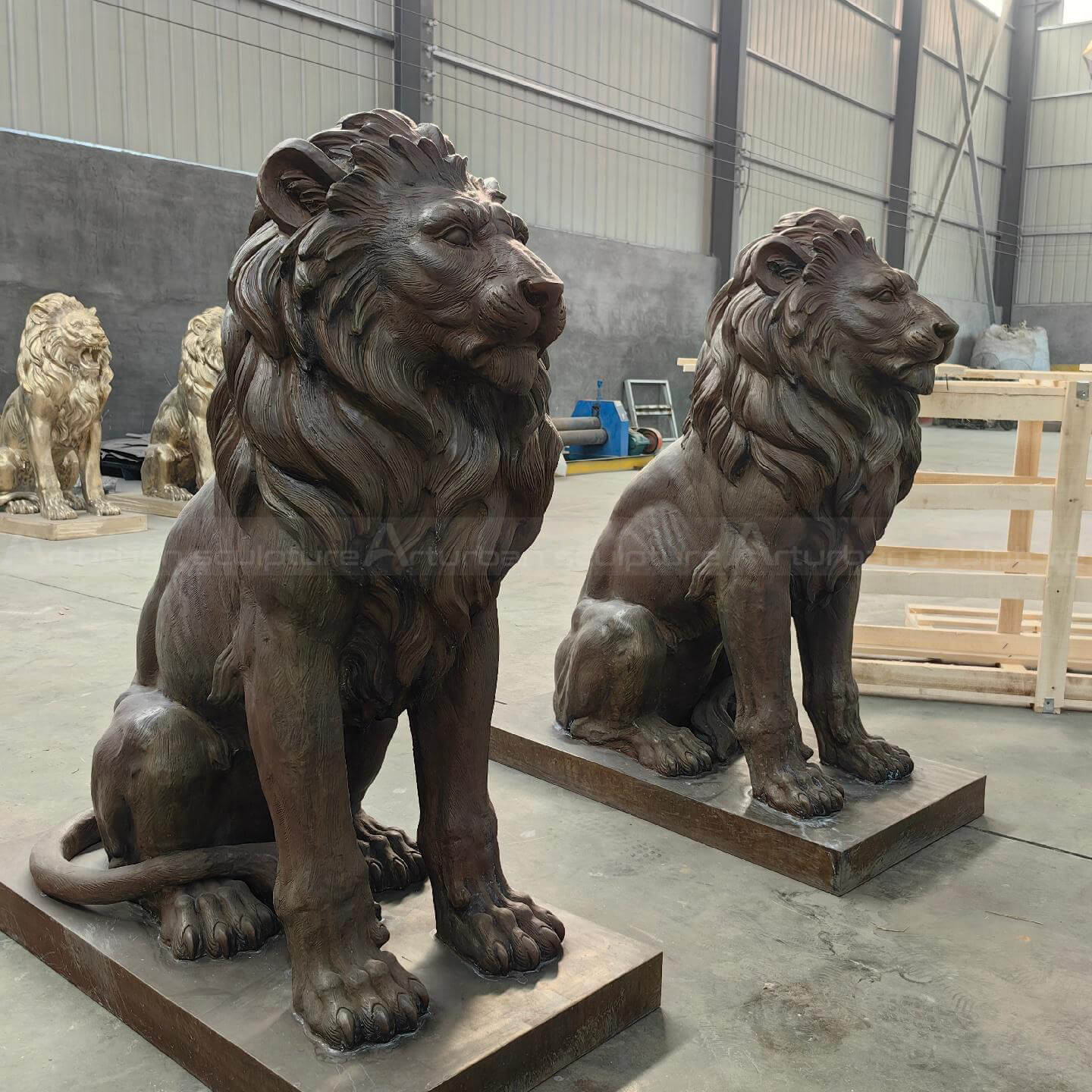 life size lion sculpture- Arturban Statue