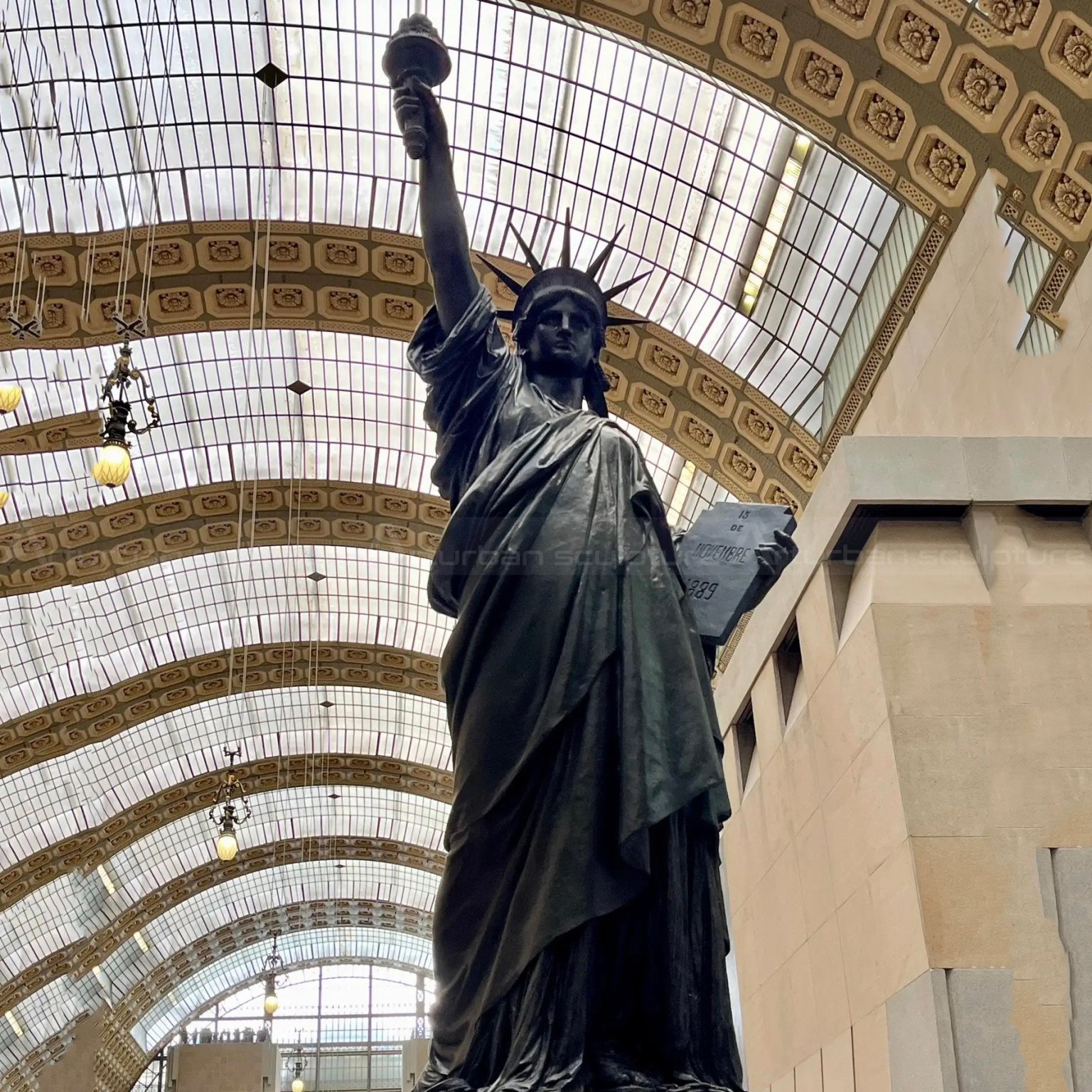 the goddess of liberty statue - Arturban Statue