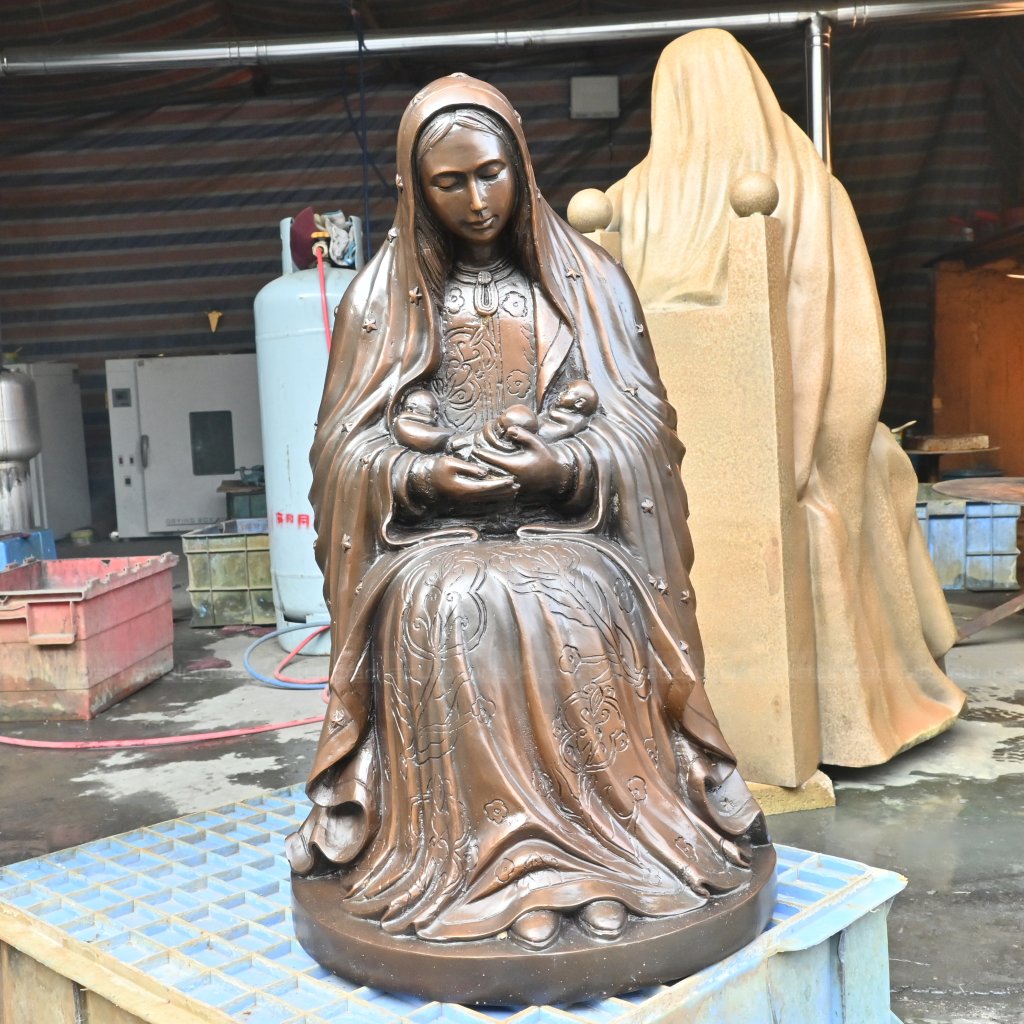mary with child statue - Arturban Statue