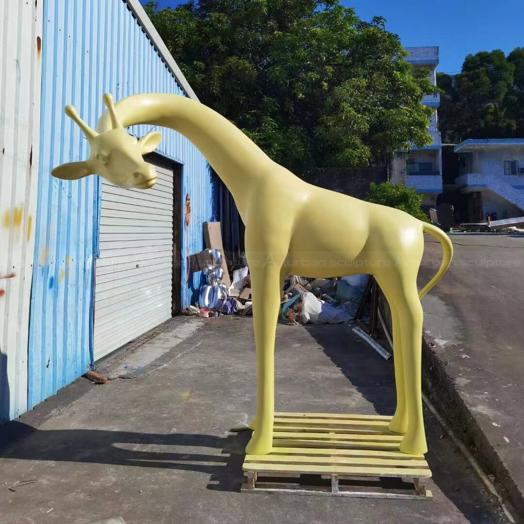 resin giraffe statue - Arturban Statue
