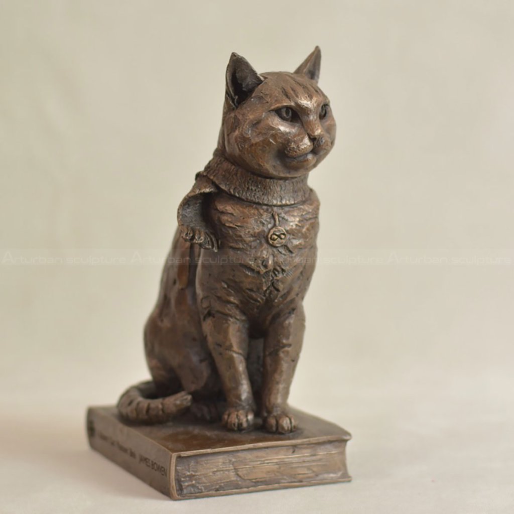 Bob the Street Cat Memorial - Arturban Statue