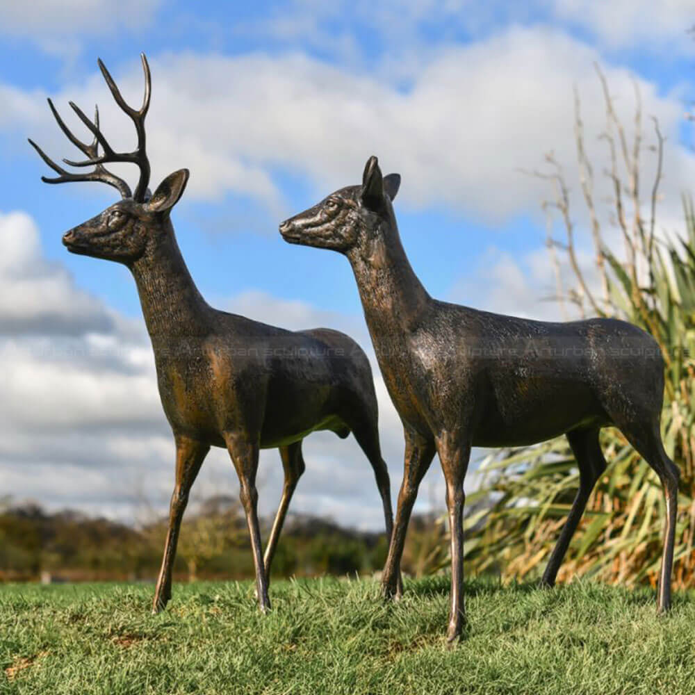Buck and Doe Décor - Arturban Statue
