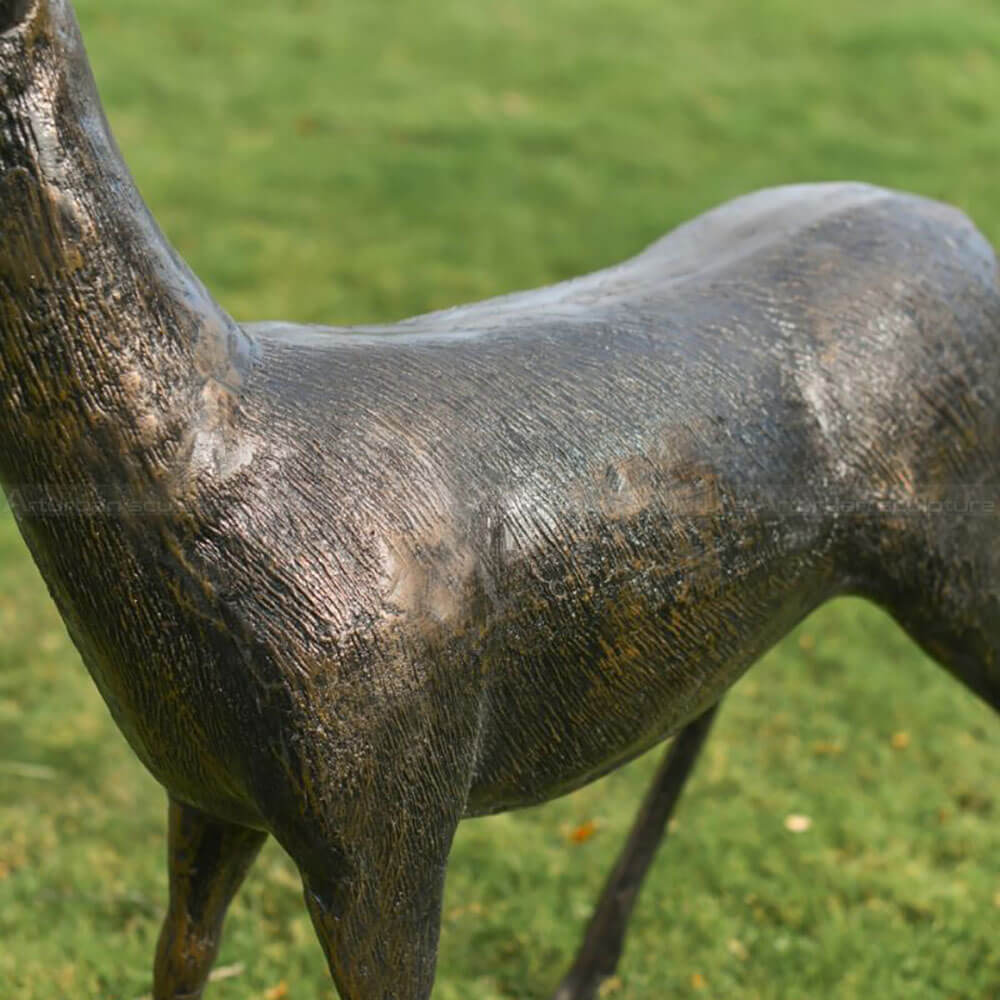 Buck and Doe Décor - Arturban Statue