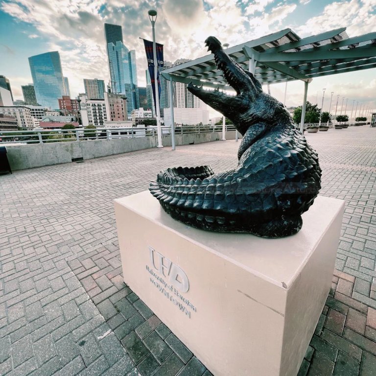 Large Alligator Statue - Arturban Statue