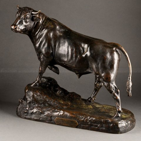 Life Size Bull Sculpture - Arturban Statue