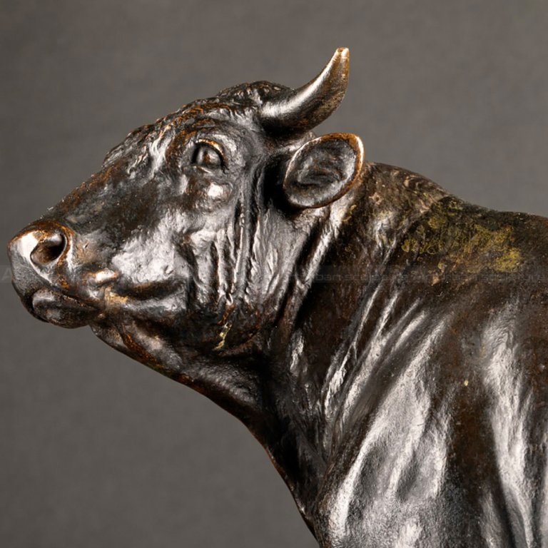 Life Size Bull Sculpture - Arturban Statue